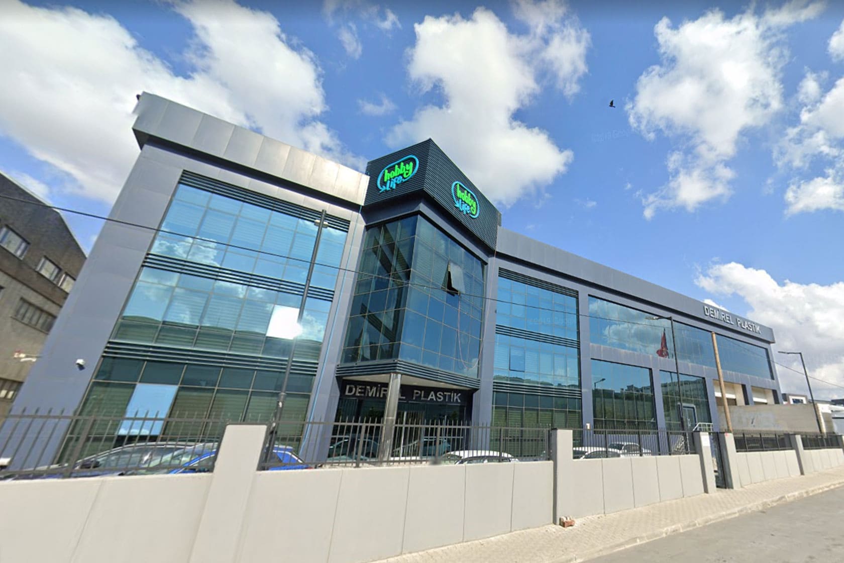 Demirel Plastics increases its Production Power with Moritech Robot ...